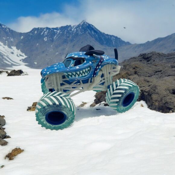 Spin Master | Toys | Spin Master Monster Jam Fire Ice Mutt Dalmatian ...